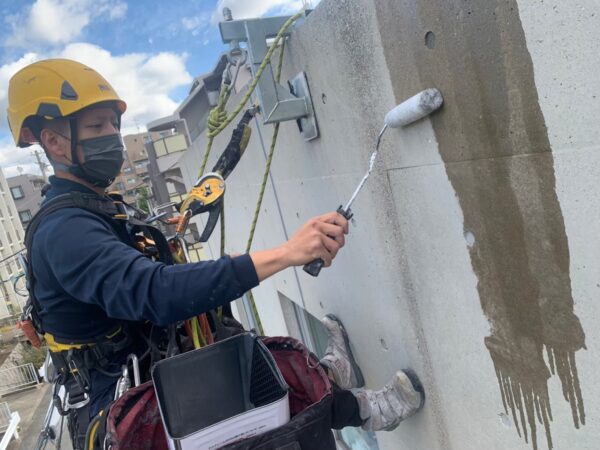 コンクリート打ち放し 高圧洗浄│バーティカルワーク 大阪 兵庫のロープ高所作業